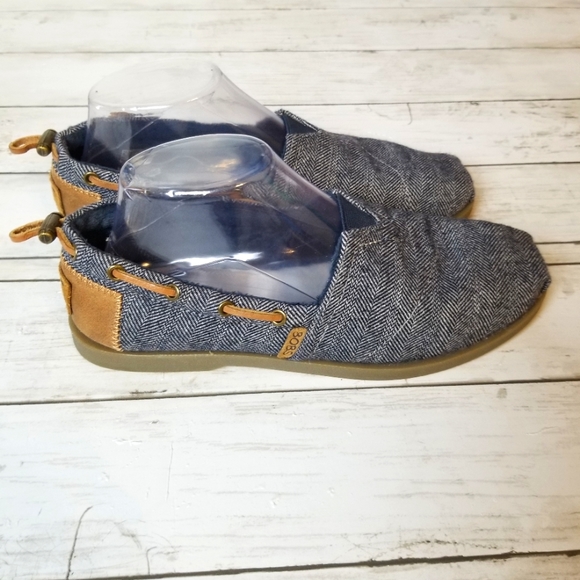 BOBS from Skechers | Shoes | Bobs From Skechers Luxe Plush Tweed Toggle ...